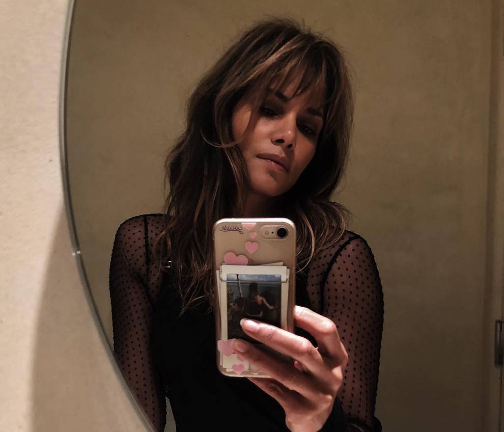 Halle Berry Family: Husband, Kids, Parents, Siblings | FamilyWing