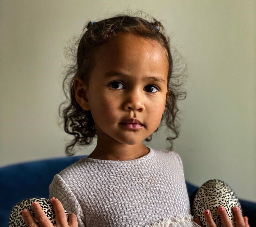 Luna Stephens Mother, Father, Siblings | FamilyWing