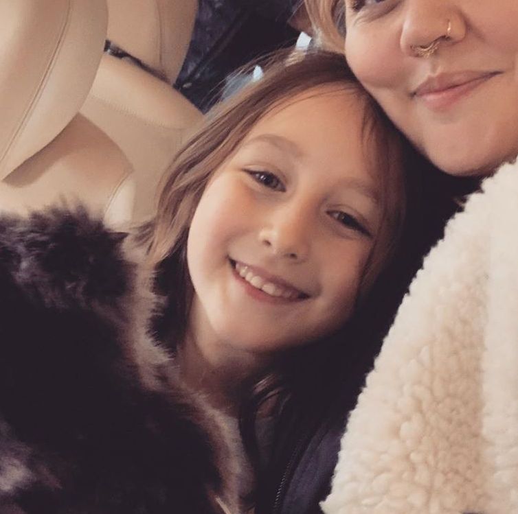 Miranda Schneider Mother, Father, Siblings | FamilyWing