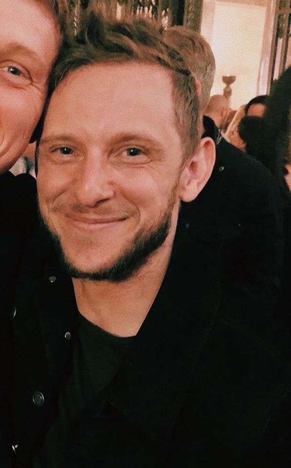 Jamie Bell Family: Wife, Kids, Parents, Siblings | FamilyWing