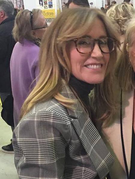 Felicity Huffman Family: Wife, Kids, Parents, Siblings | FamilyWing