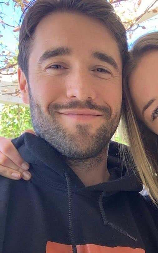 Josh Bowman Family: Wife, Parents, Siblings | FamilyWing