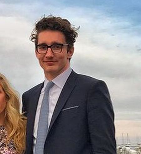 Caspar Jopling Family: Wife, Kids, Parents, Siblings | FamilyWing
